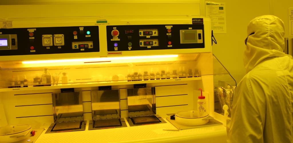 Spin Coating Bench - HUJI Research Core Facilities